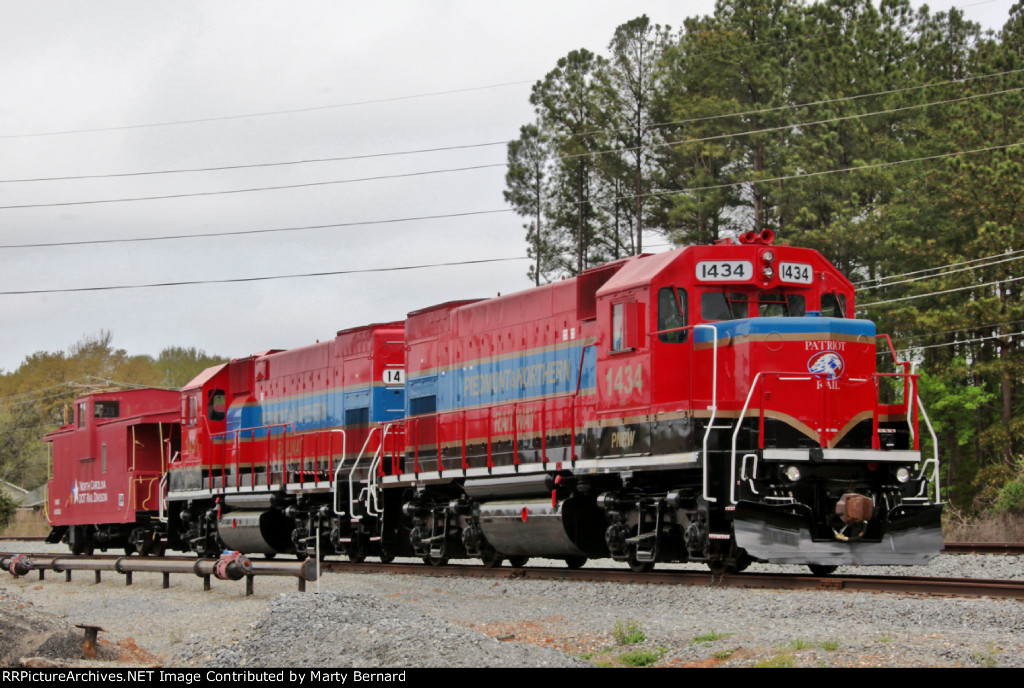 LTEX 1434 and 1451 (Piedmont and Northern) with North Carolina DOT Caboose